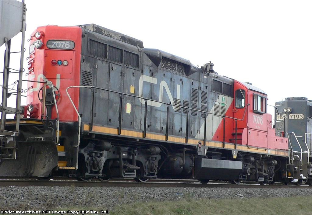 CN 7076